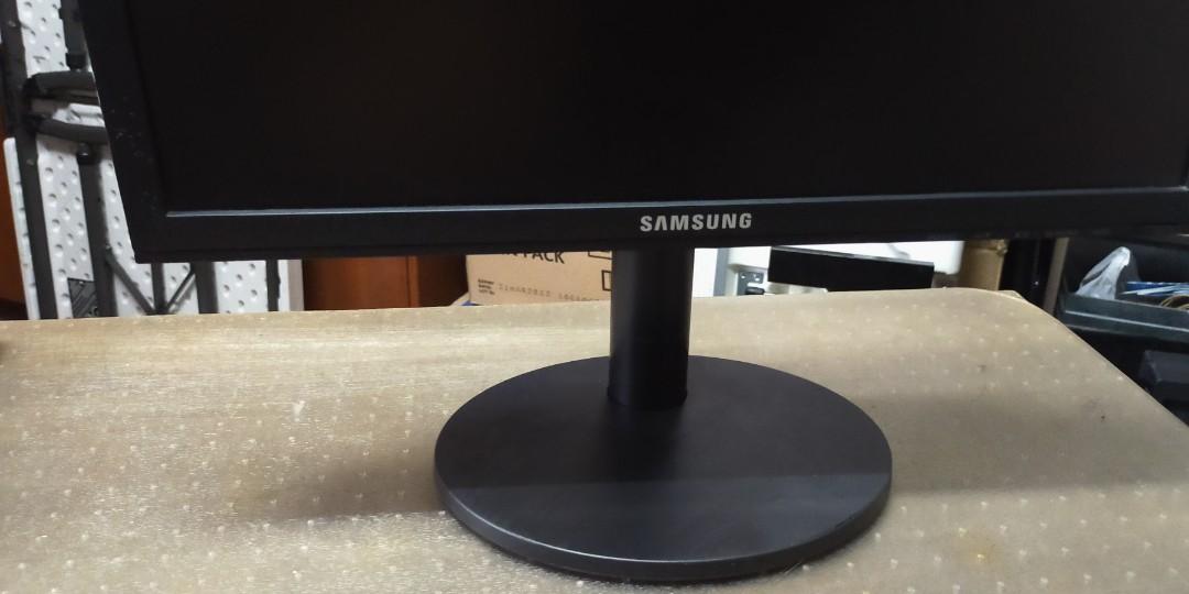 Samsung Wide Desktop LED Computer Monitor, Computers & Tech, Desktops ...