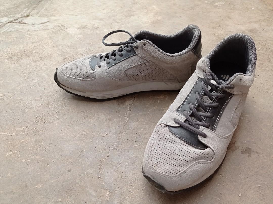 Sepatu Ortuseight dan Moose Sneaker, Fesyen Pria, Sepatu , Sneakers di ...