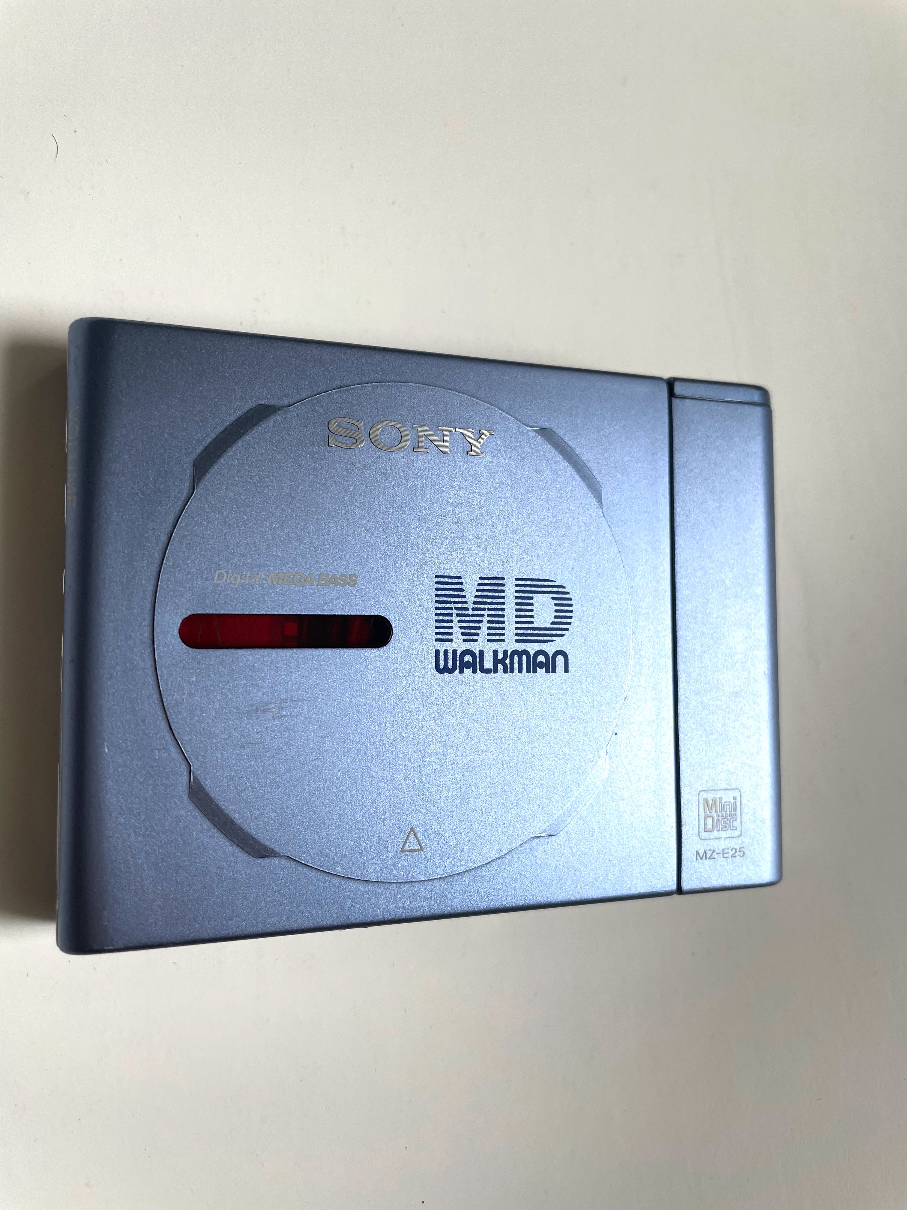 Sony MD連張國榮歌MD Walkman MZ-E25, 音響器材, 錄音機 - Carousell