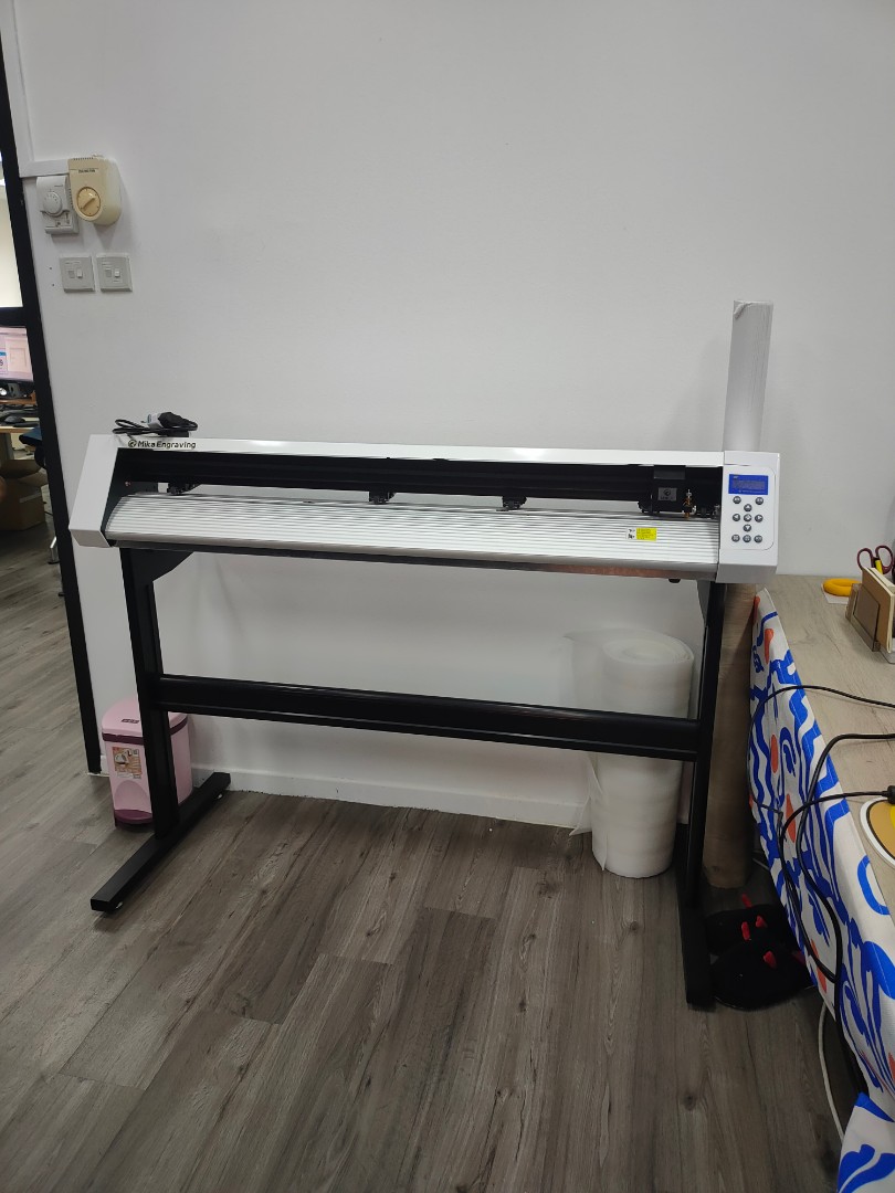 1.2m cutter/plotter with stand, Hobbies & Toys, Stationery & Craft ...