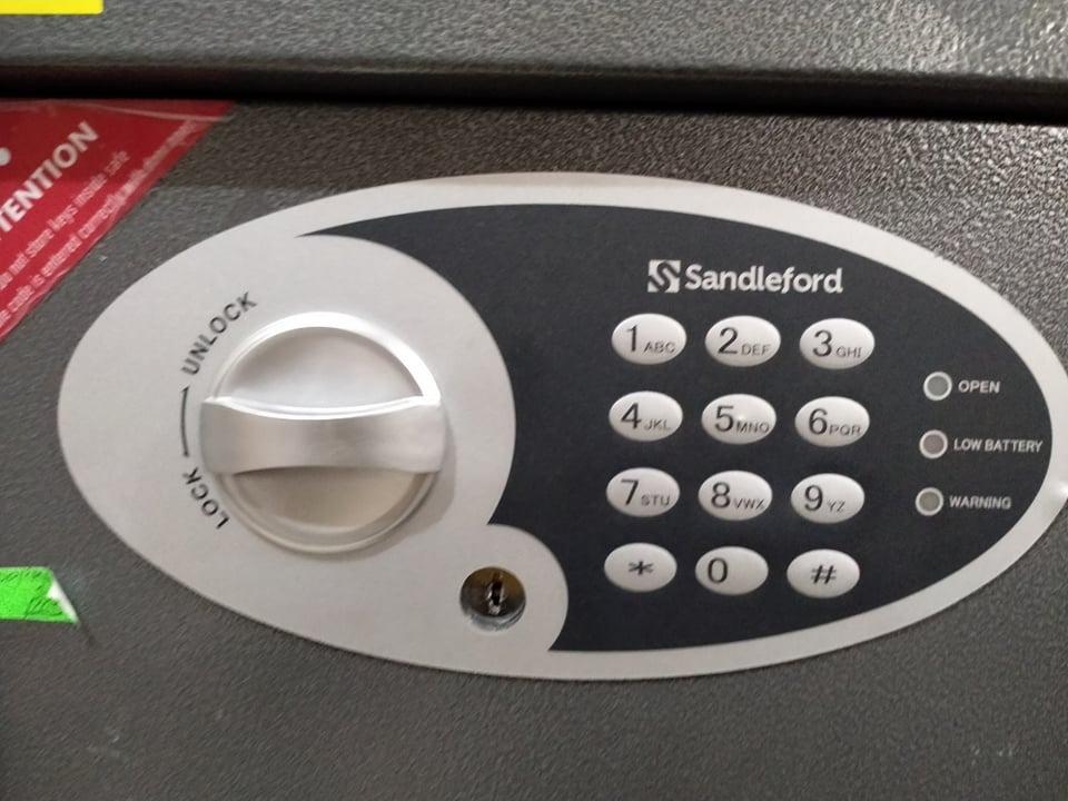 25L Sandleford Safety Vault, Furniture & Home Living, Security & Locks ...