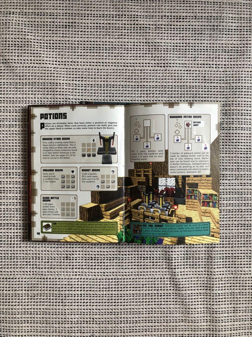 Minecraft Handbooks (Combat / Construction) | Mojang, Hobbies & Toys ...