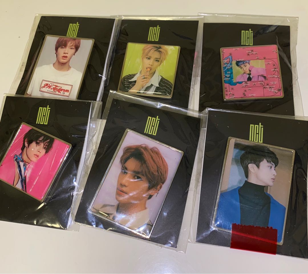 nct 127 epoxy badges, Hobbies & Toys, Memorabilia & Collectibles, K ...