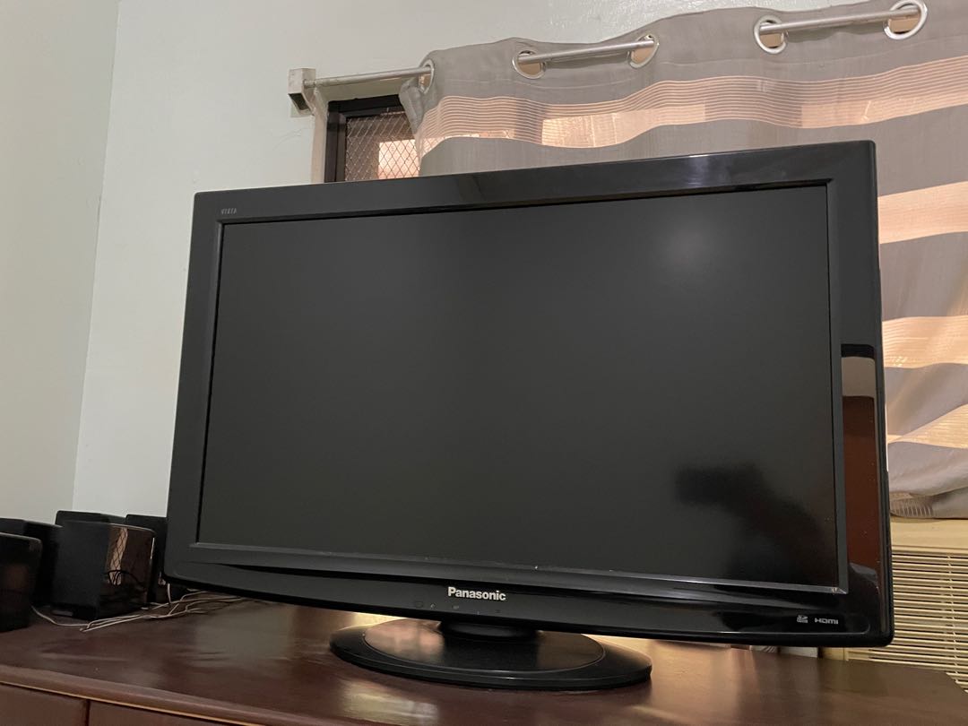 Panasonic LCD TV HDMI 32 inches, TV & Home Appliances, TV ...