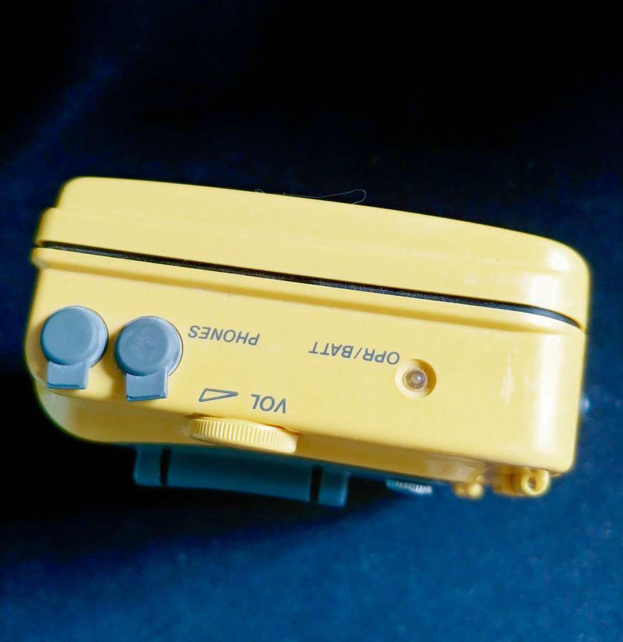 Sony Sports Walkman WM A52 with Solar Alarm Clock, Audio, Portable ...