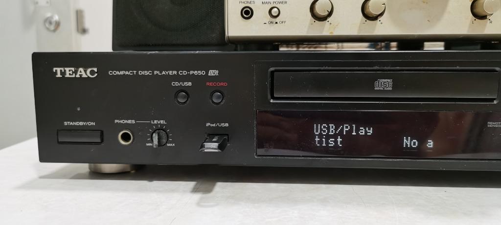 TEAC CD PLAYER CD-P650 UR (CD PLAYER/USB PLAYER and RECORD), 音響器材, 音樂播放裝置 MP3及CD Player - Carousell