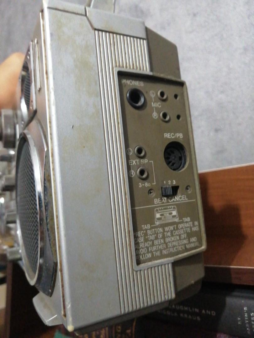 Vintage Sanyo M7900K Mini and Slim Boombox Portable Stereo Radio, Audio, Portable Music Players ...