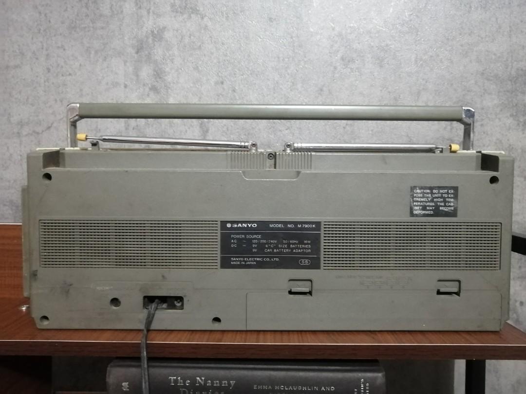 Vintage Sanyo M7900K Mini and Slim Boombox Portable Stereo Radio, Audio, Portable Music Players ...