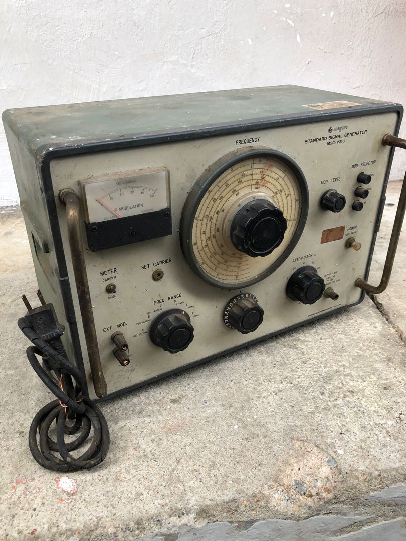 Vintage signal generator MSG-221C, Furniture & Home Living, Home ...