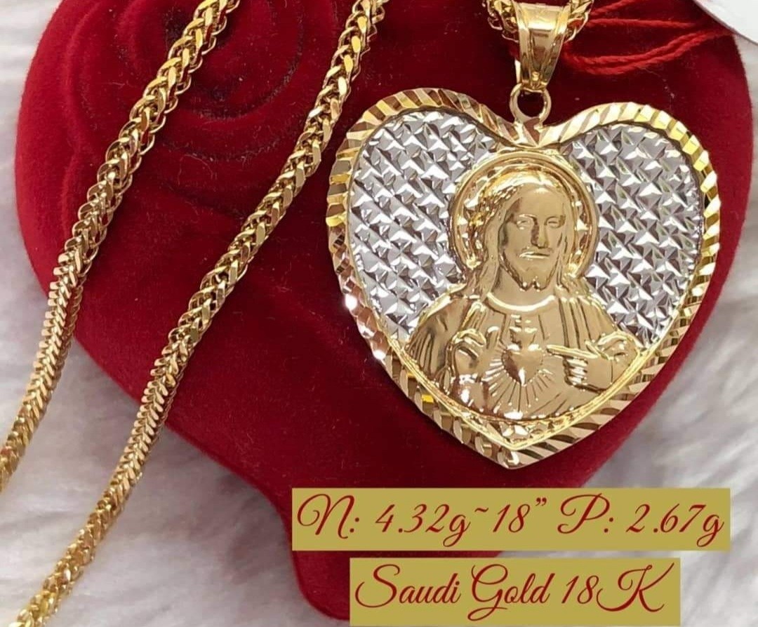 18K Real Gold Sacred Heart of Jesus and other religious medal, Women's ...