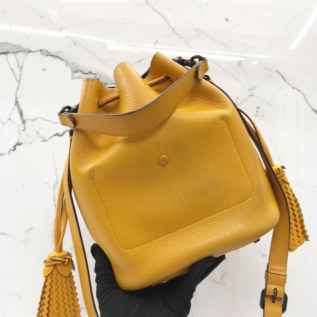 COACH YELLOW BUCKET BAG 217015318 >, Women's Fashion, Bags & Wallets ...