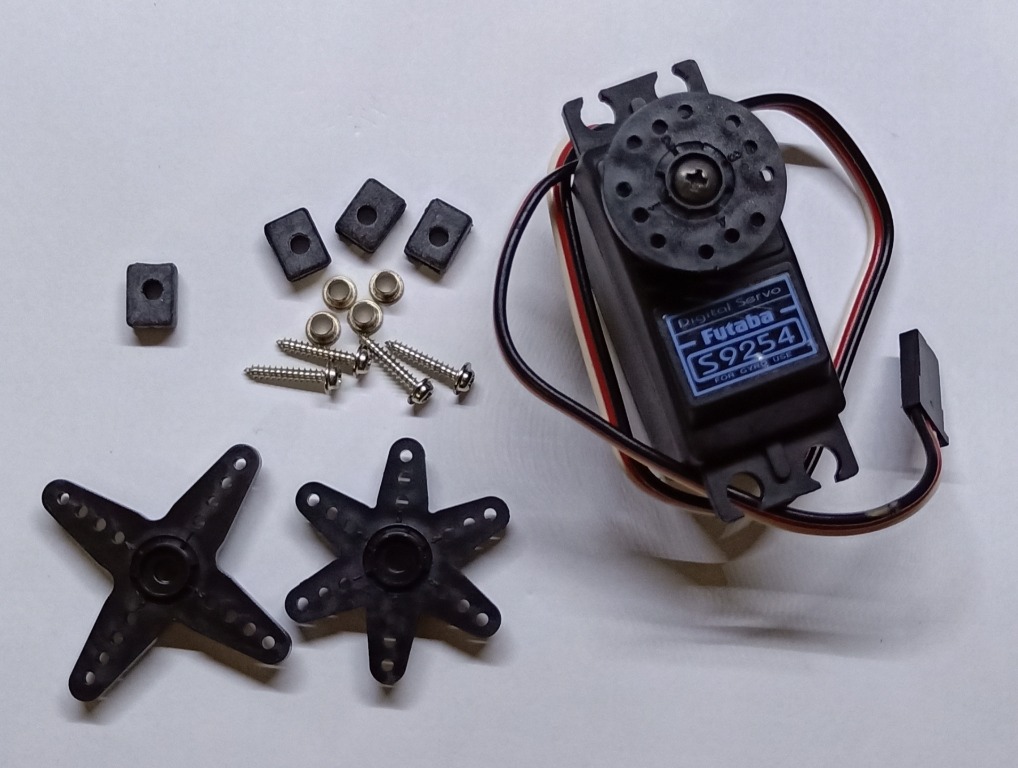 Futaba S9254 - Digital Heli Rudder High Speed Servo, Hobbies & Toys, Toys & Games on Carousell