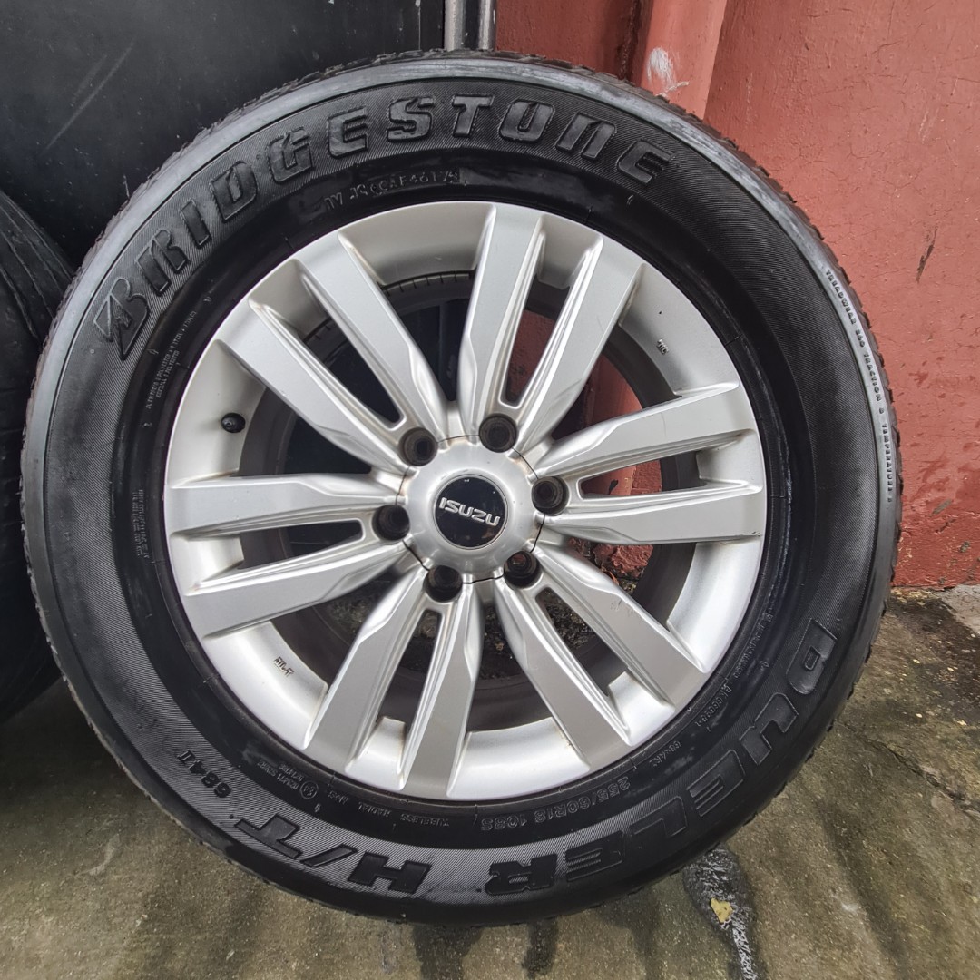 Isuzu 2019 Mux stock mags on Carousell