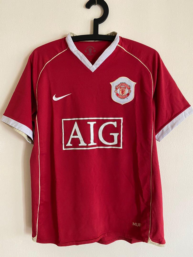 Manchester United Home and Away Kits - Season 06/07, Hobbies & Toys ...