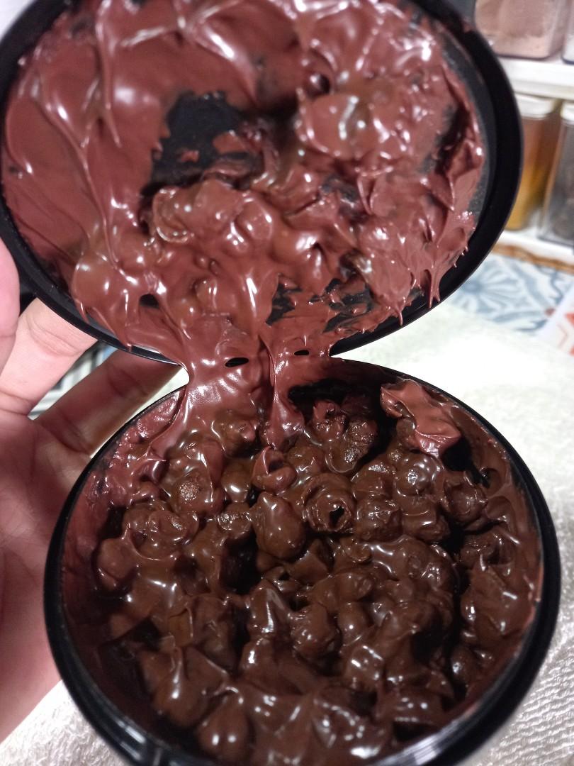 MOMMIS CRUNCH CHOCO JAR, Food & Drinks, Other Food & Drinks on Carousell