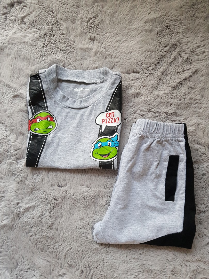 Nickelodeon set, Babies & Kids, Babies & Kids Fashion on Carousell