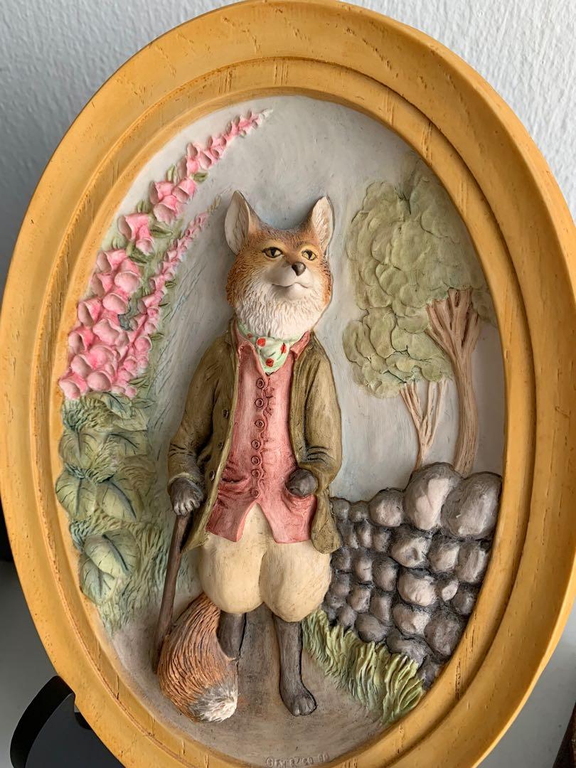Peter Rabbit / Mr Tod decorative wall plague with stand, Furniture ...
