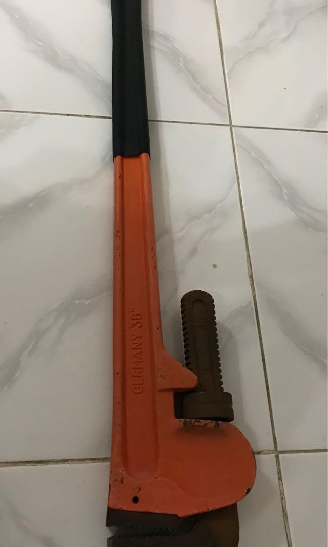 PIPE WRENCH | LIYABE DE TUBO, Commercial & Industrial, Construction ...