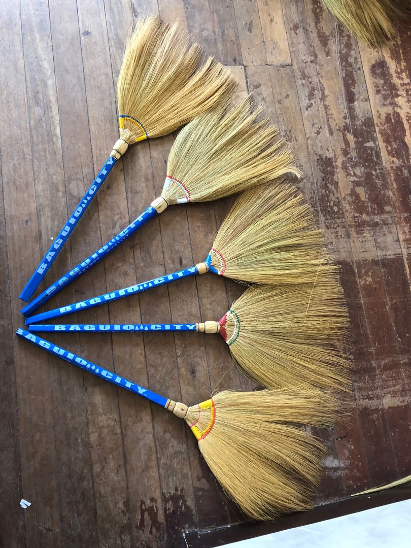 Walis Tambo Bodega Sale, Furniture & Home Living, Cleaning & Homecare ...