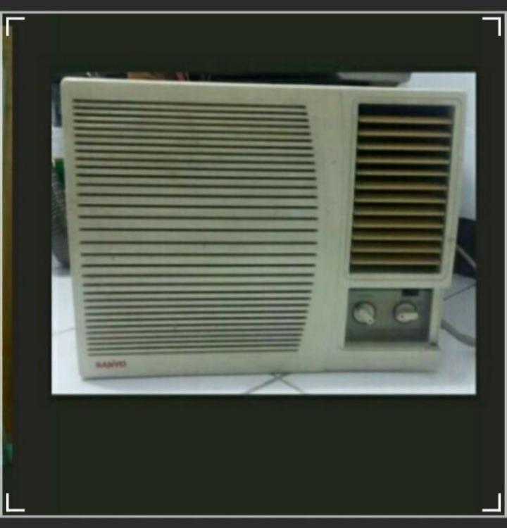 Window aircon square box type, TV & Home Appliances, Air Conditioners ...