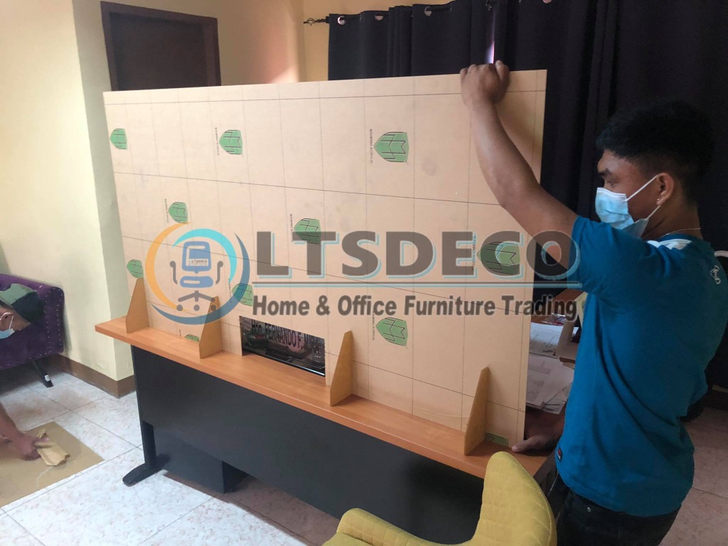 ACRYLIC DIVIDER OFFICE PARTITIONS, Furniture & Home Living, Office ...