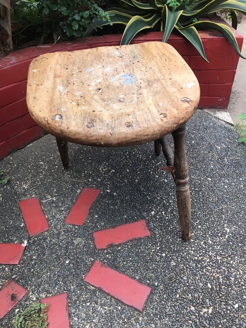 Antique Narra banko old chair accent, Hobbies & Toys, Memorabilia ...