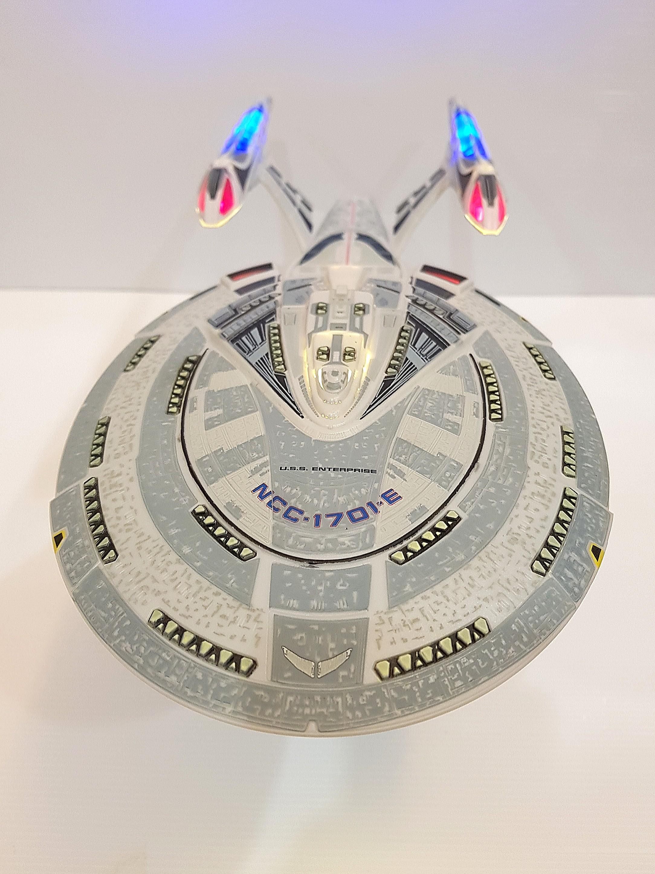 Diamond Select Star Trek USS Enterprise NCC-1701-E, Hobbies & Toys ...