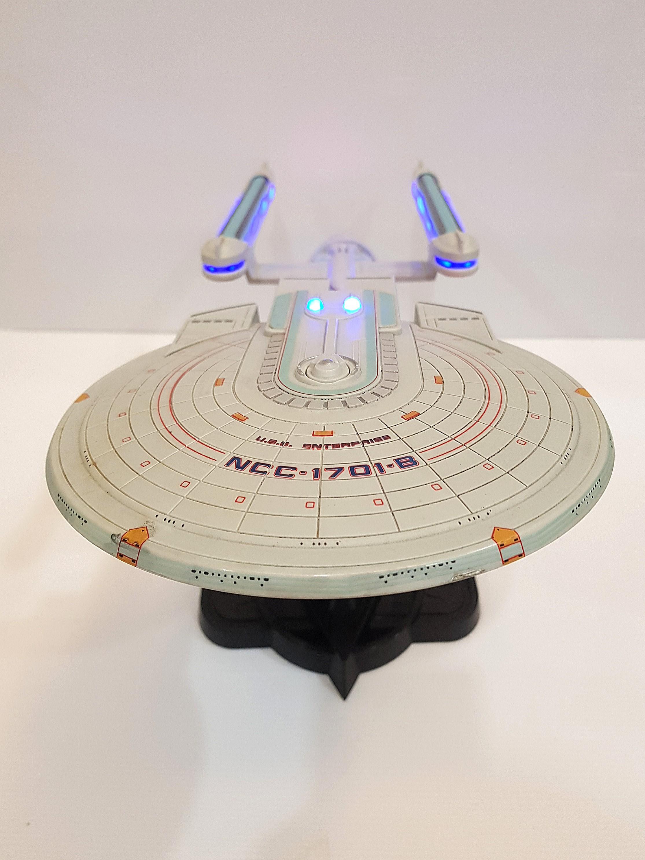Diamond Select Star Trek USS Enterprise NCC-1701-B, Hobbies & Toys ...
