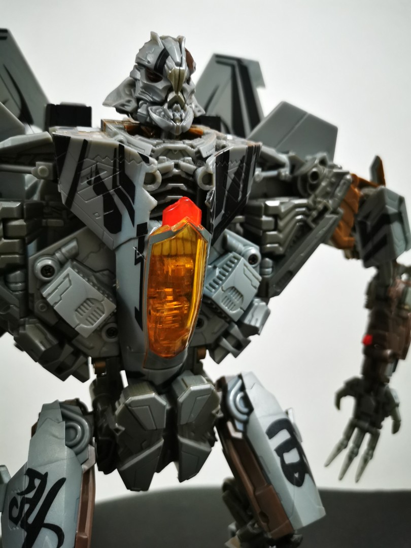 Transformers Hasbro HFTD Leader Class Starscream, Hobbies & Toys, Toys ...