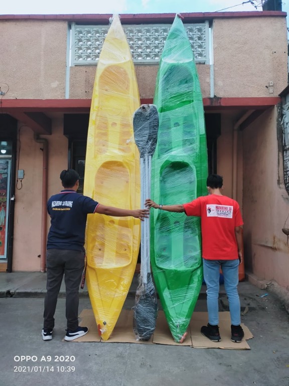 Kayak, Commercial & Industrial, Construction & Building Materials on ...