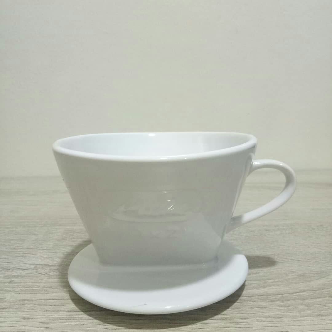 Melitta coffee dripper, Furniture & Home Living, Kitchenware ...