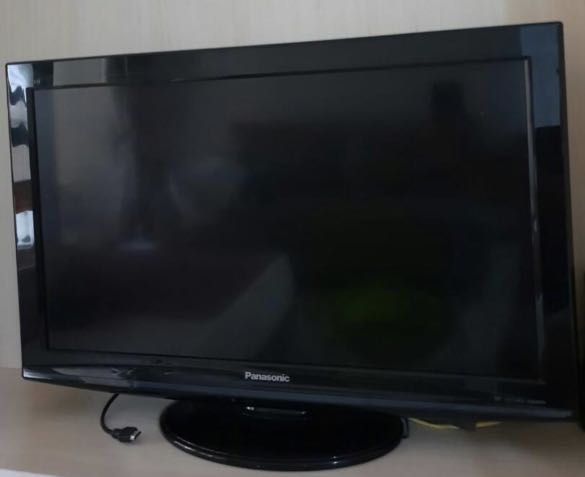 Panasonic TV viera 32 inch, TV & Home Appliances, TV & Entertainment ...