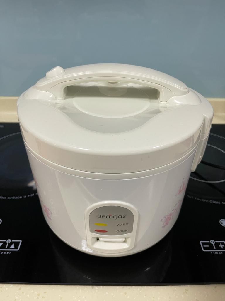 Rice cooker 98% Well used, TV & Home Appliances, Kitchen Appliances ...