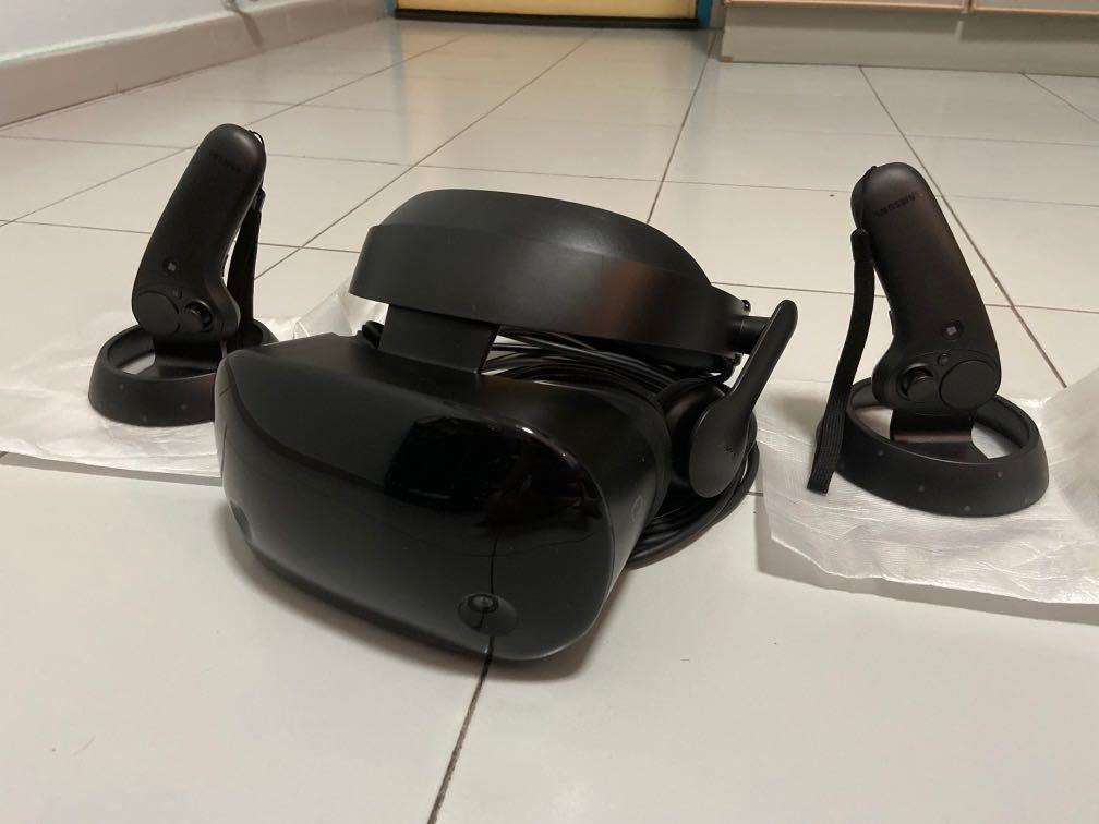 Samsung Odyssey HMD and Controllers, Video Gaming, Gaming Accessories ...