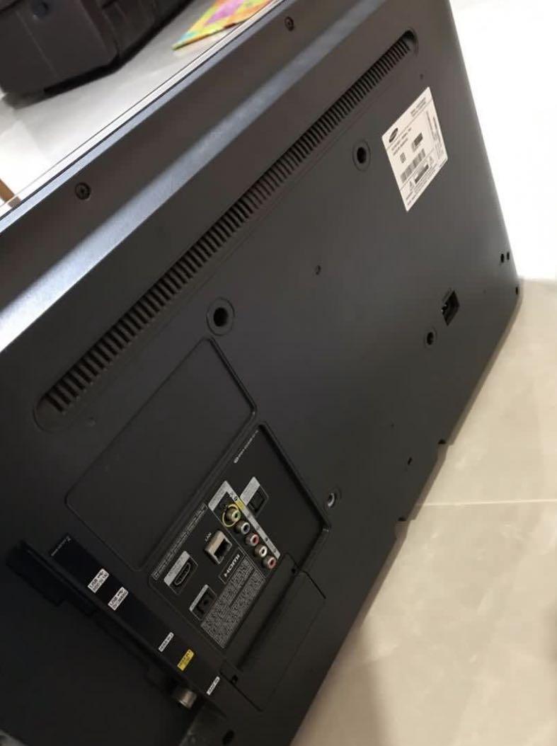 Samsung SmartTV UA32F4500AM, TV & Home Appliances, TV & Entertainment ...