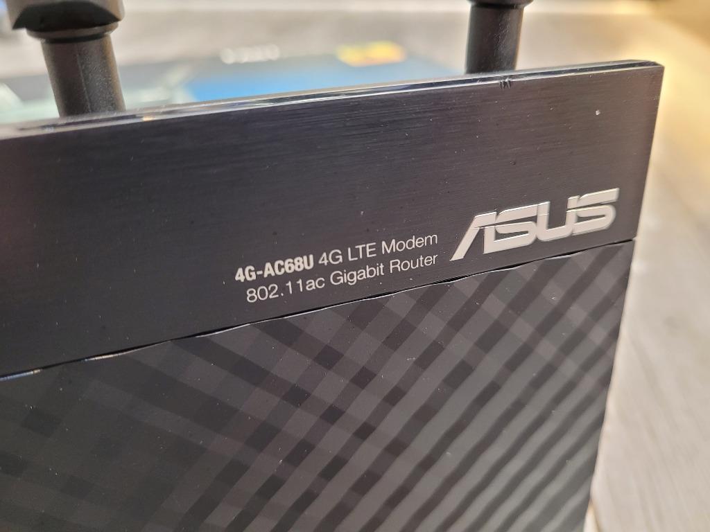 Asus 4G-AC68U AC1900 Dual-Band LTE Wi-Fi Modem Router SIM卡路由器, 電腦＆科技 ...