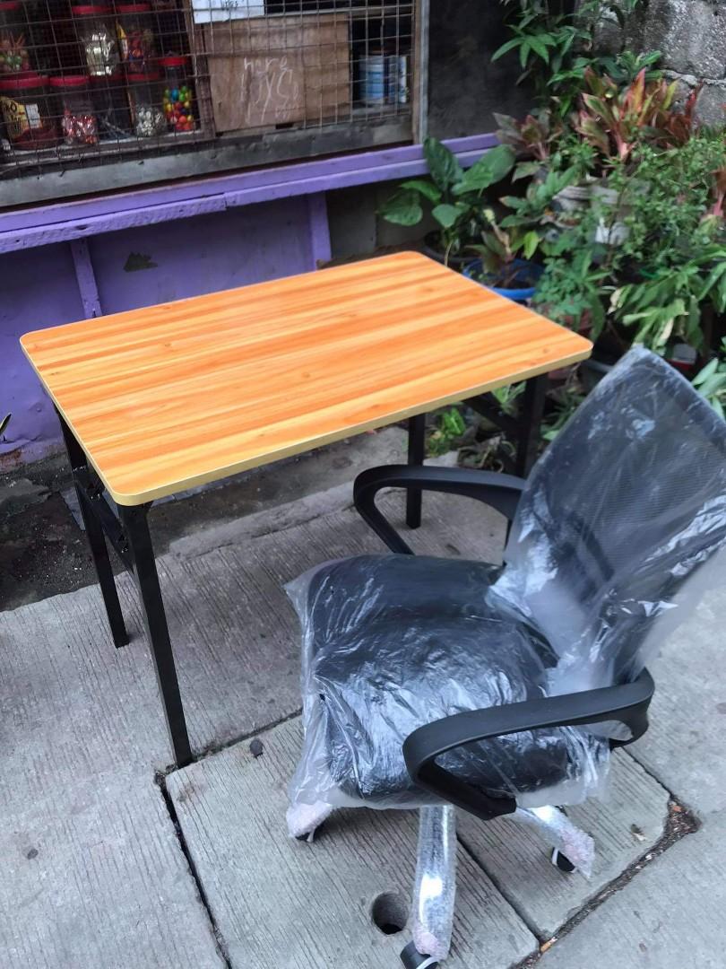 COMPUTER TABLE CHAIR SET, Computers & Tech, Desktops on Carousell