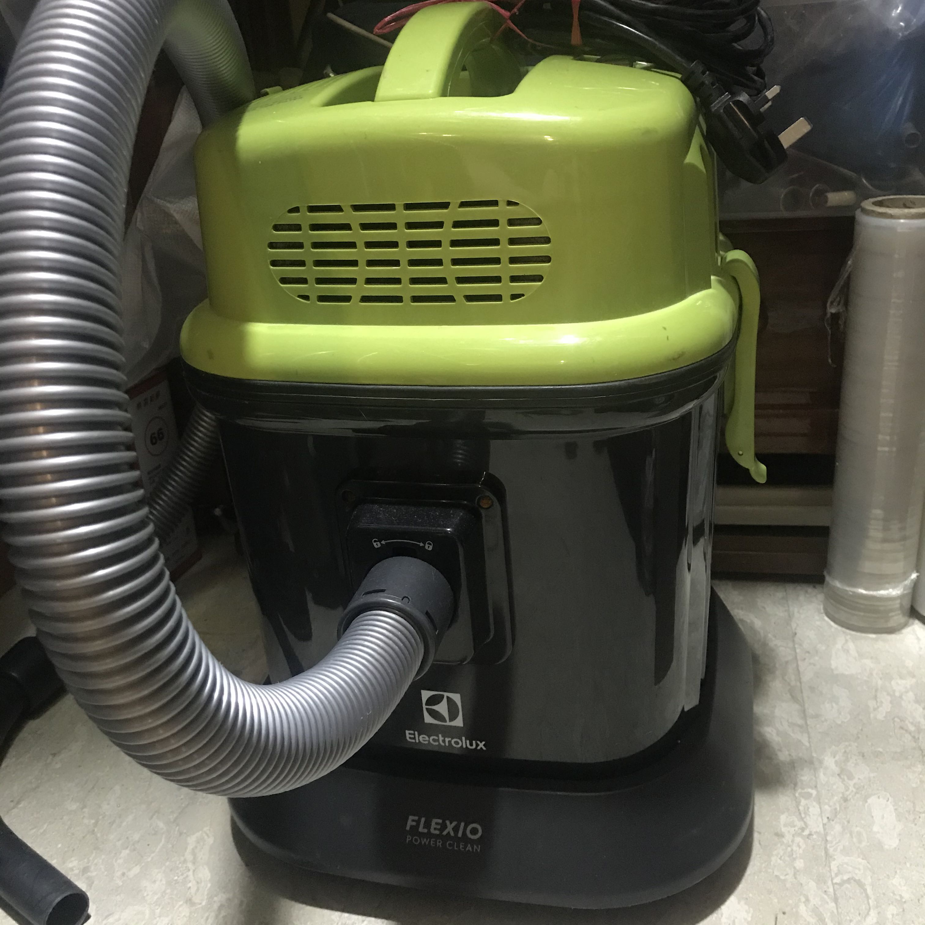 Electrolux Flexio Power Clean Wet & Dry, TV & Home Appliances, Vacuum ...