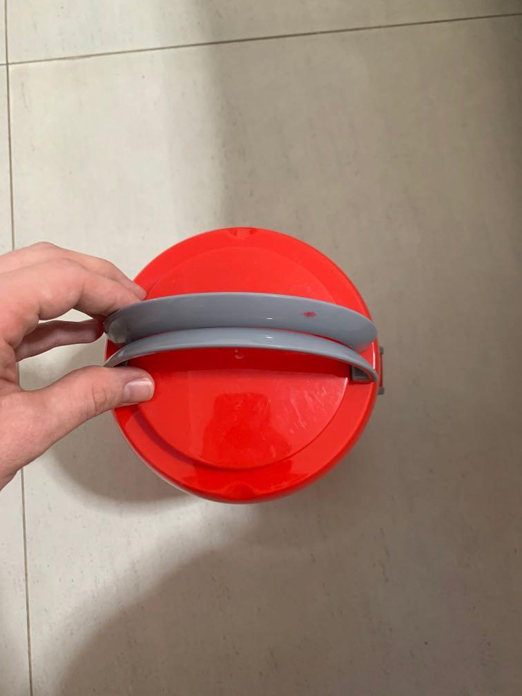 Kids Kit Kat lunch box, Hobbies & Toys, Stationery & Craft, Stationery ...