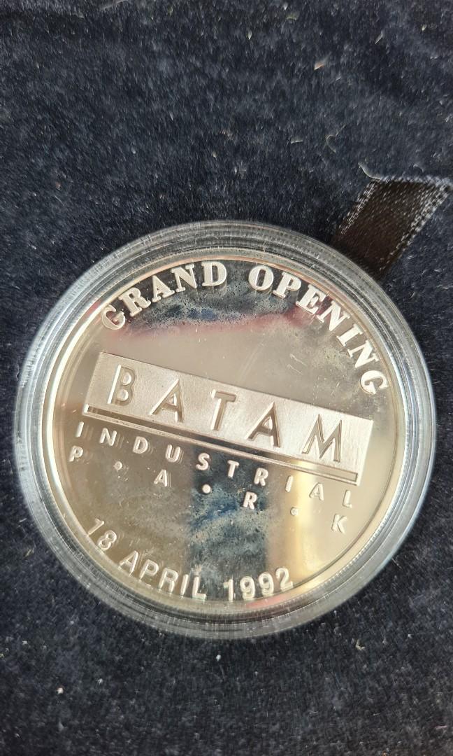 Medallion to commemorate Grand Opening of Batam Industrial Park ...