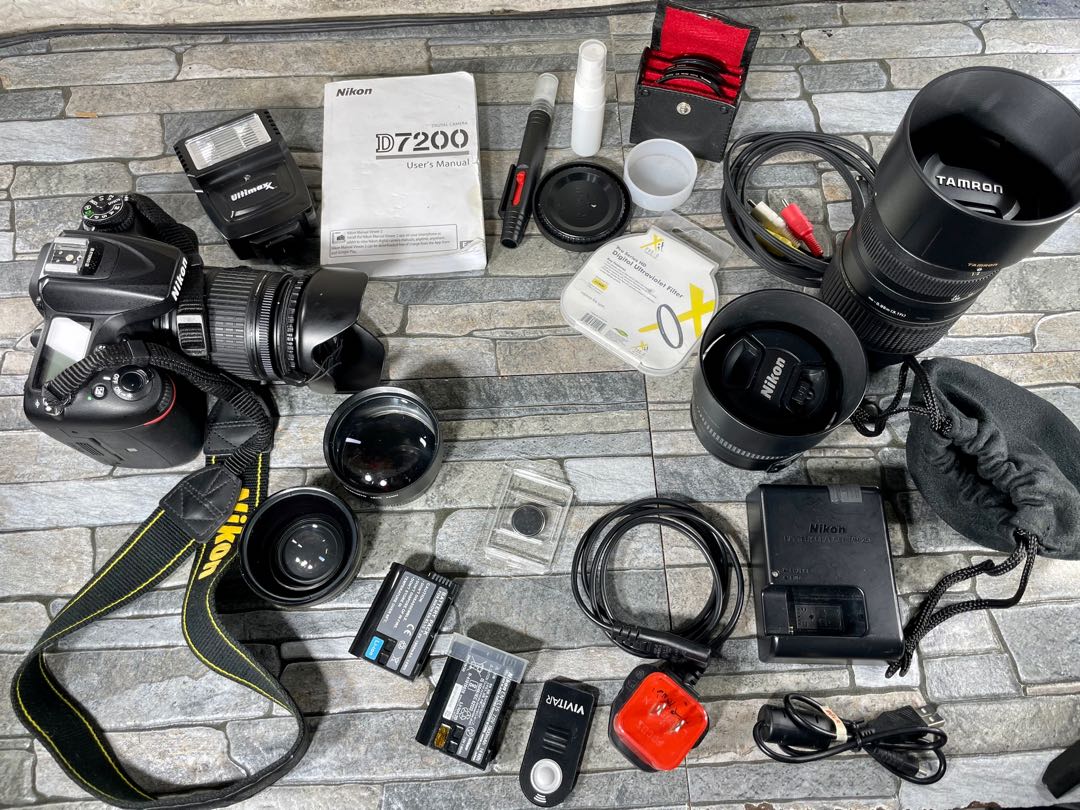 NIKON D7200 almost new COMPLETE SET, Photography, Cameras on Carousell