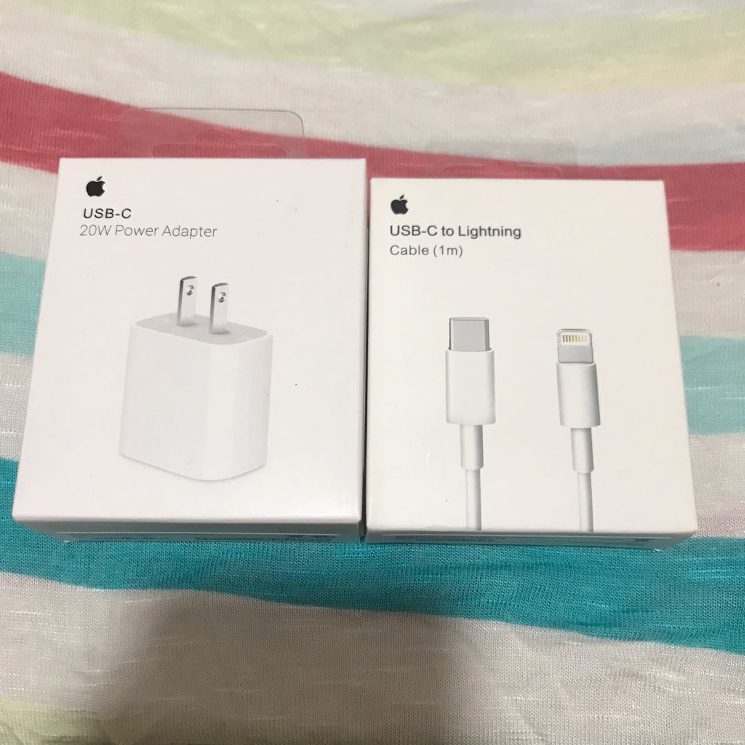Apple iPhone Charger 20 watts adapter and Usb c to Lightning cable ...