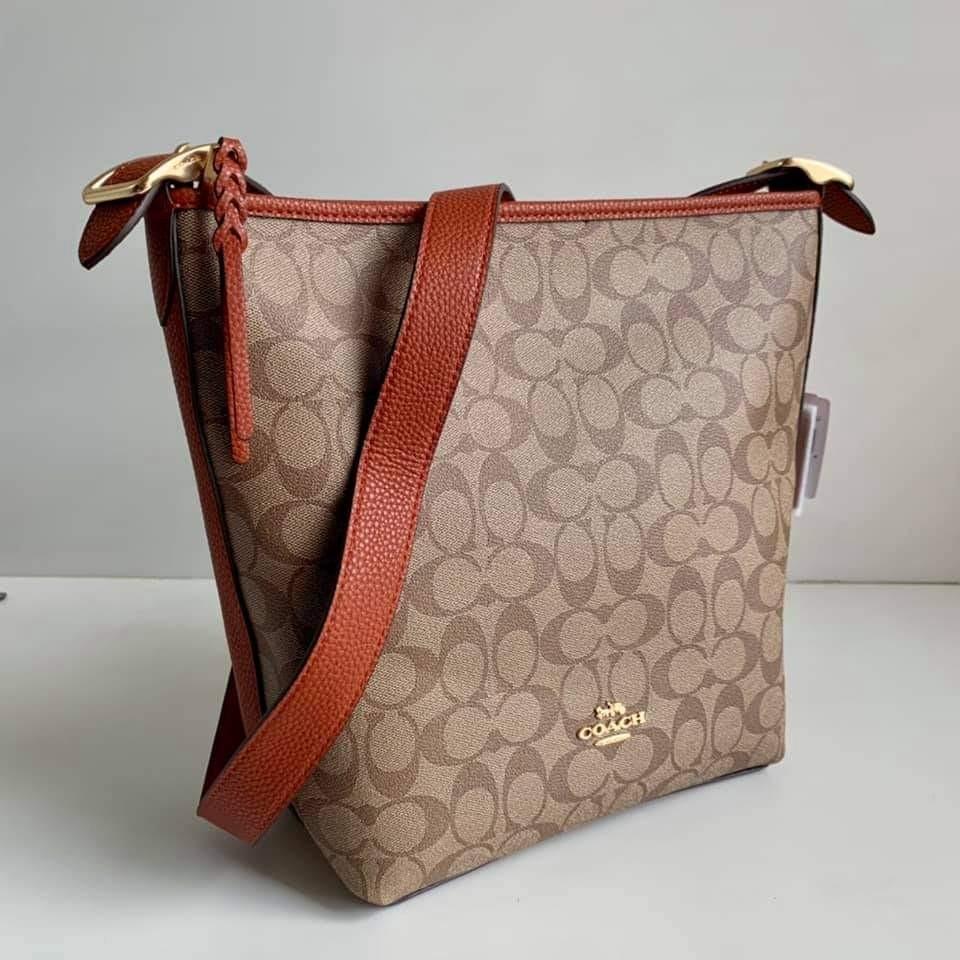 Coach Val Duffle in Sig Canvas C2819, Women's Fashion, Bags & Wallets ...