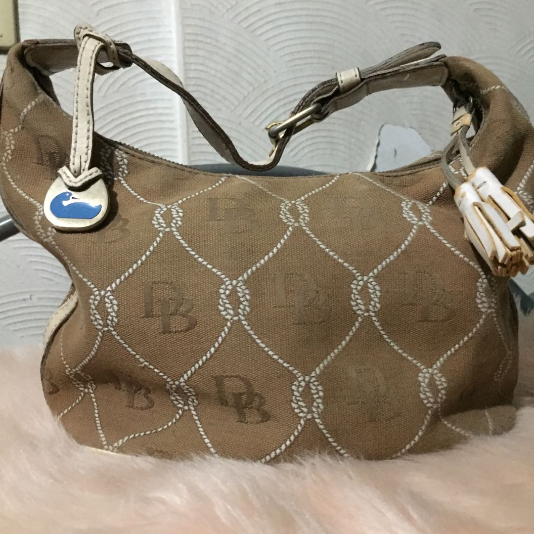 DB, Women's Fashion, Bags & Wallets, Clutches on Carousell
