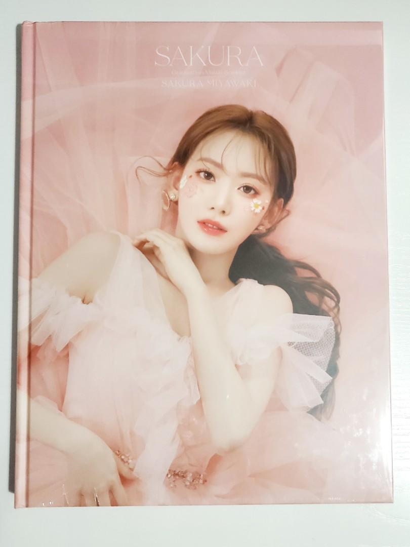 全新未拆hkt48宮脇咲良 Sakura Miyawaki Graduation Visual Booklet” 興趣及遊戲 手作＆自家設計 文具 Carousell