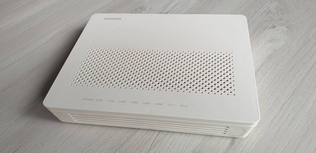 Huawei EchoLife HG8240H ONT/Modem, Computers & Tech, Parts ...