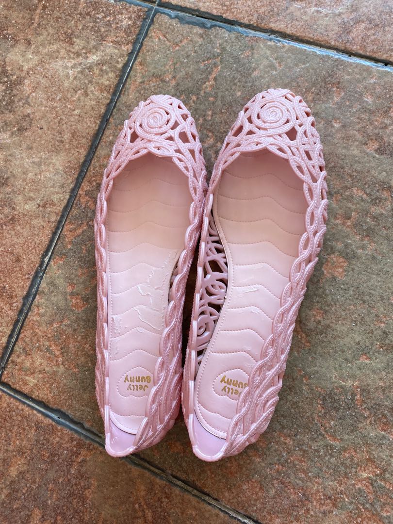 Jelly bunny pink Color shoe, Women's Fashion, Footwear, Flats on Carousell