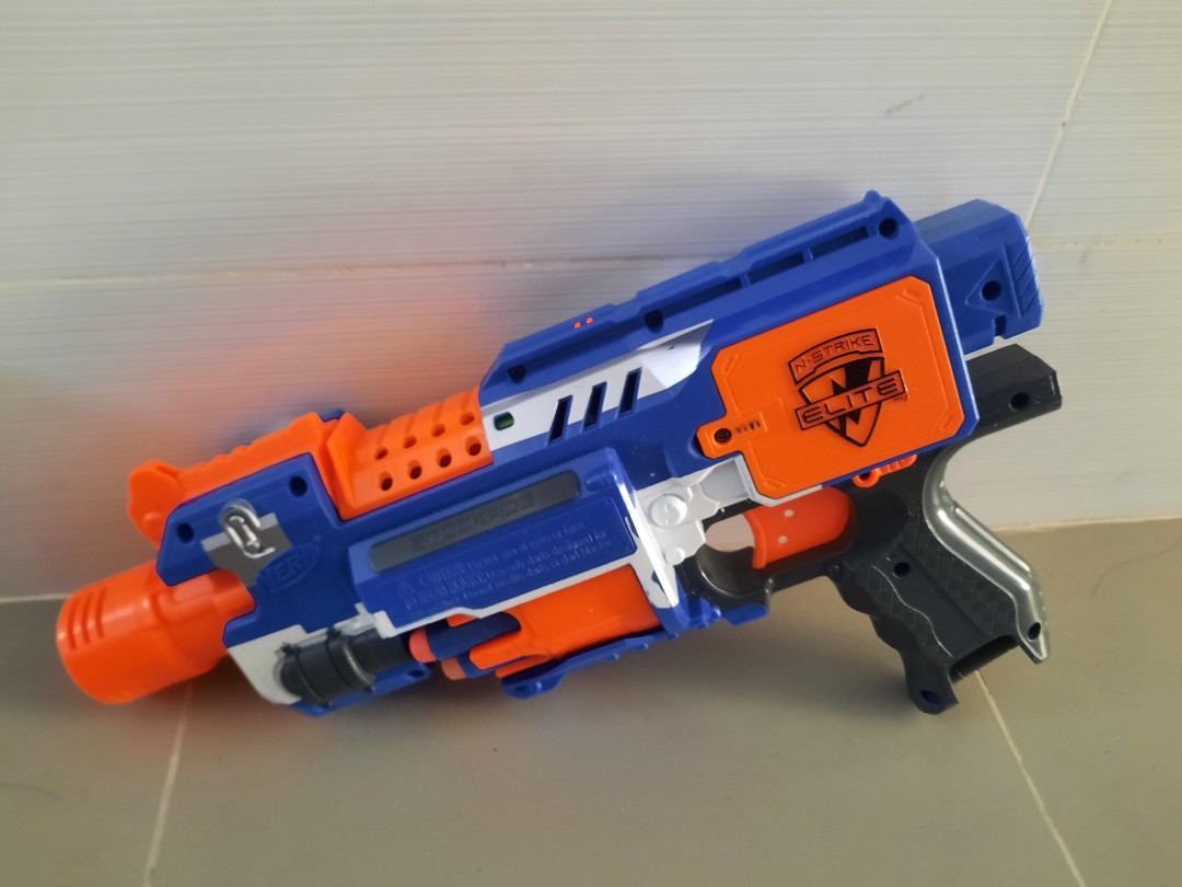 Nerf stockade, Hobbies & Toys, Toys & Games on Carousell