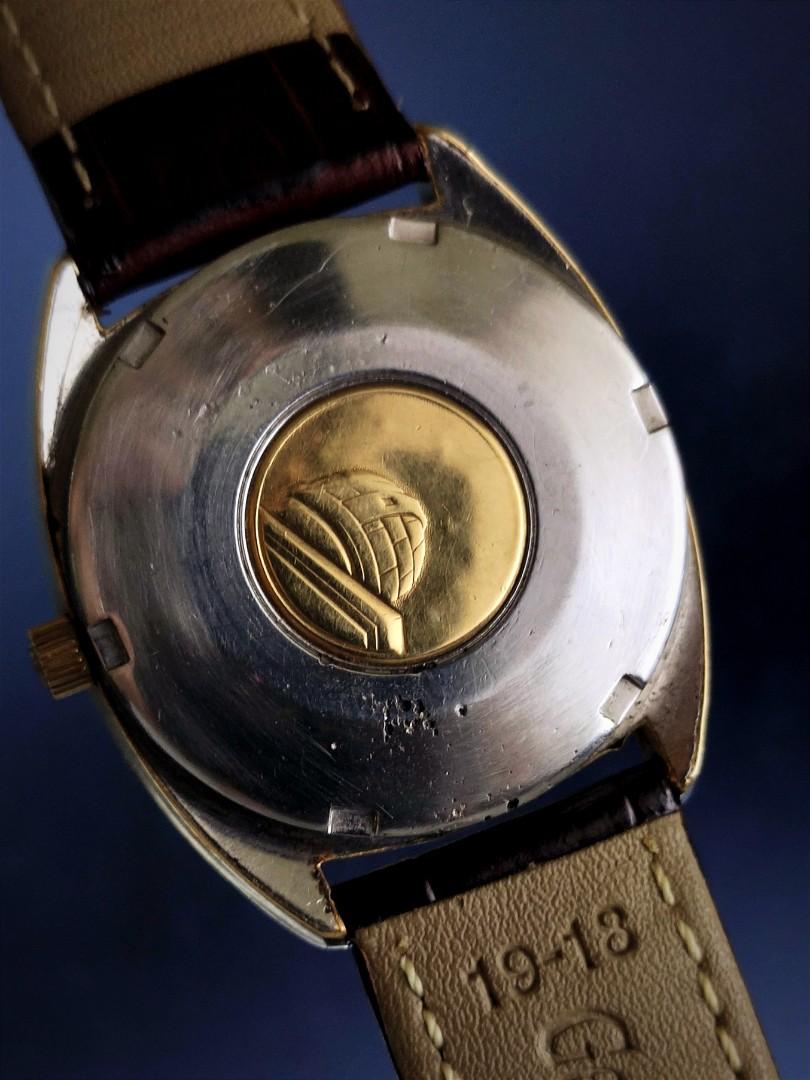 Vintage 1975 Omega Constellation C-shape, Luxury, Watches on Carousell