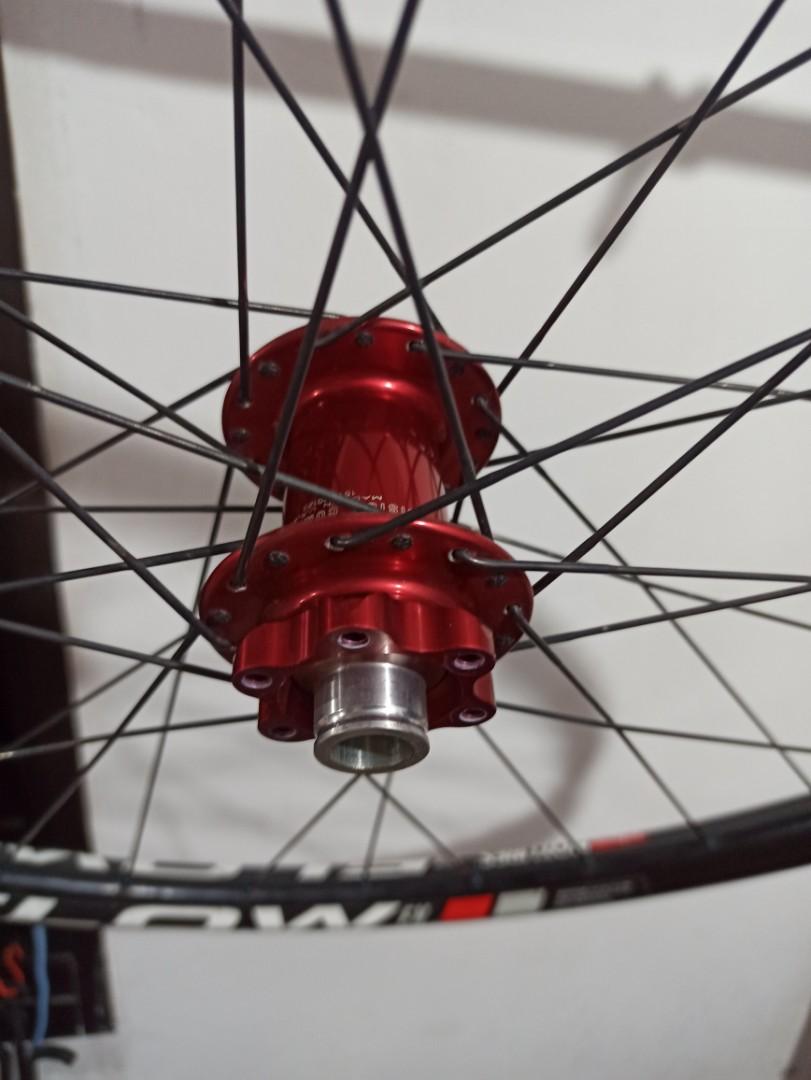 Chris King Stans ZTR Flow Ex Wheelset, Sports Equipment, Bicycles ...